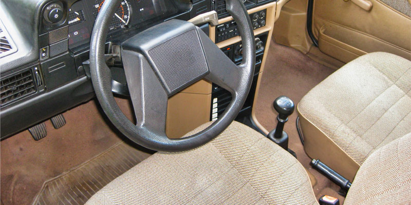Trends in Automotive Seats - VELCRO® Brand fasteners improve installations